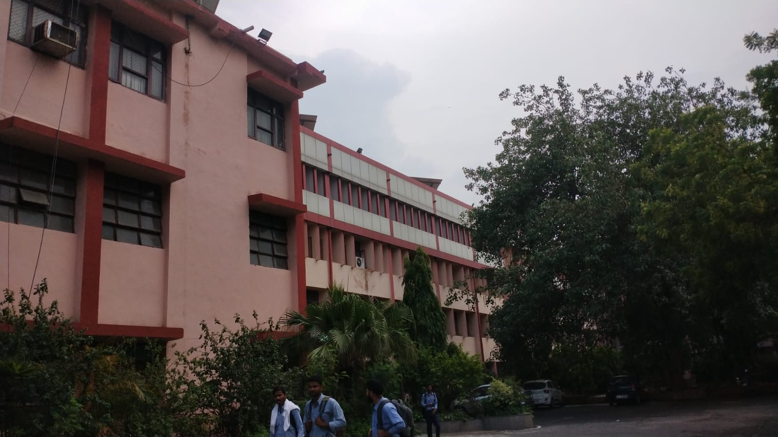 Daily Entertainment & Skill University